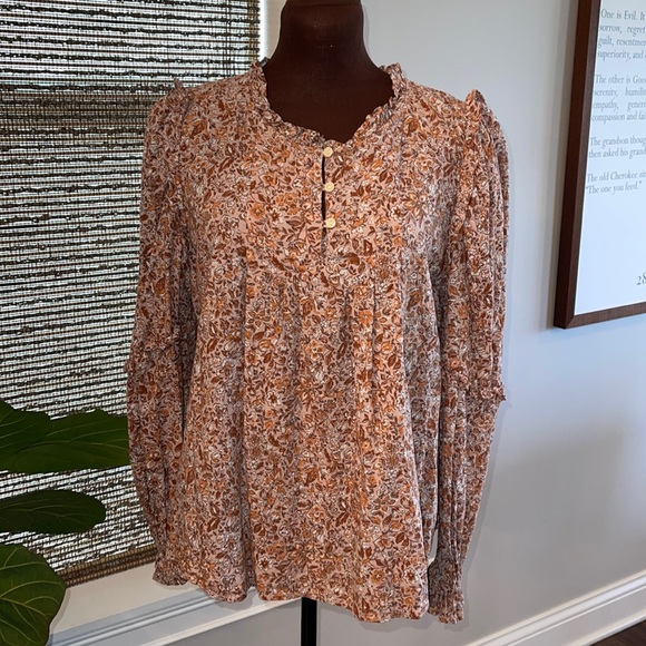 Universal Thread | Tops | Universal Thread Boho Top Blouse Shirt Ruffle ...